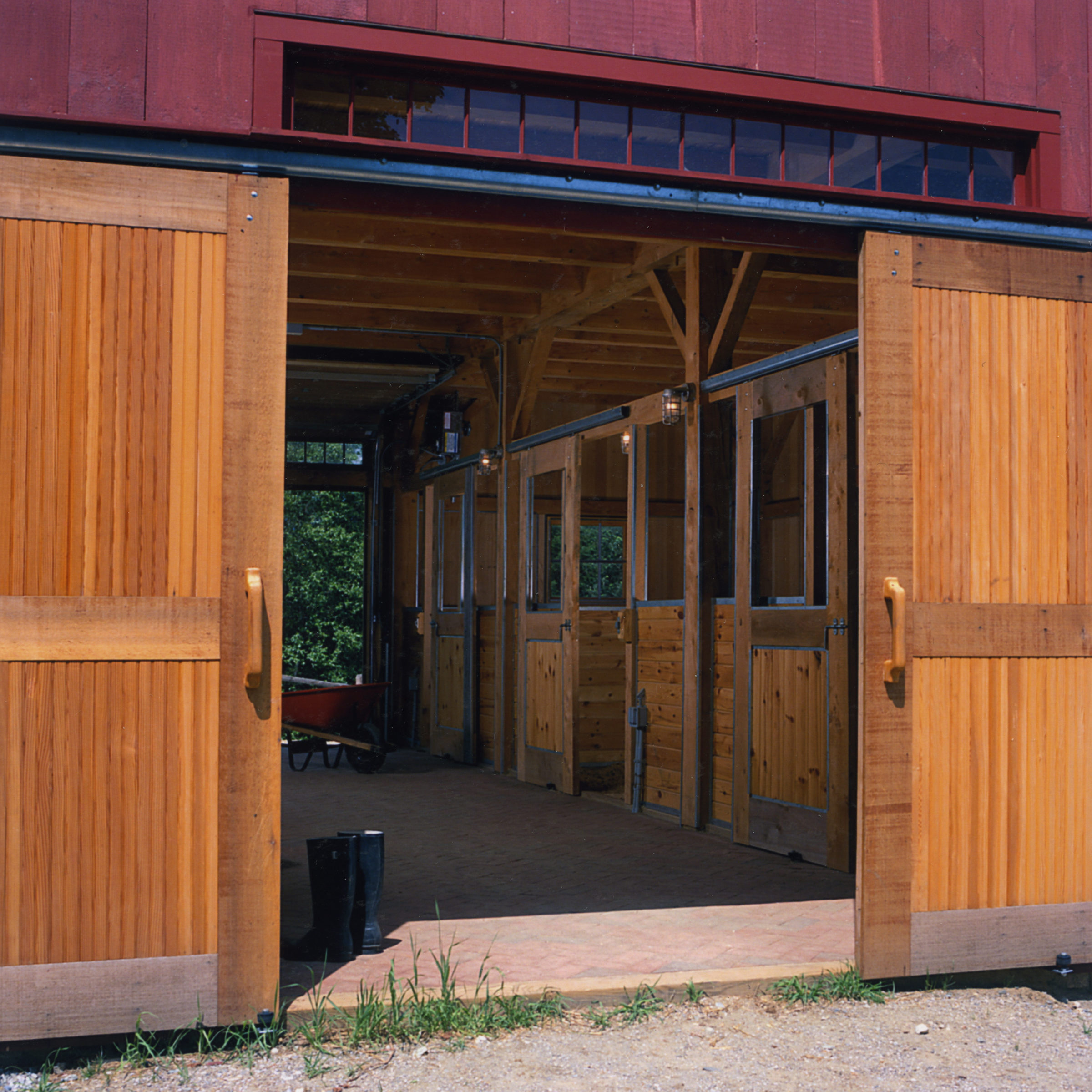 Timber Frame Barn - Joan Heaton Architects